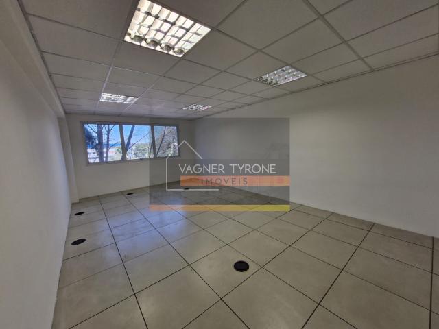 Sala em Lageadinho, Cotia/SP de 40m² à venda por R$ 349.900,00