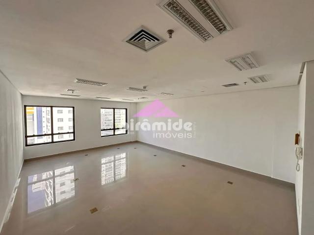 Sala em Parque Residencial Aquarius, São José dos Campos/SP de 43m² para locação R$ 3.200,00/mes