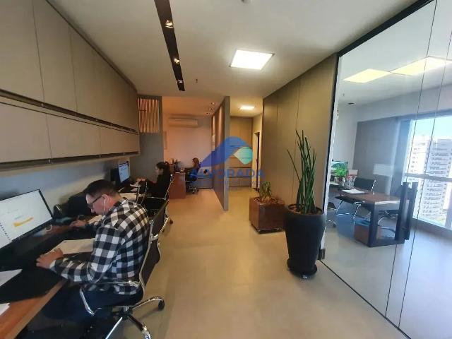 Sala em Parque Residencial Aquarius, São José dos Campos/SP de 72m² à venda por R$ 1.279.900,00