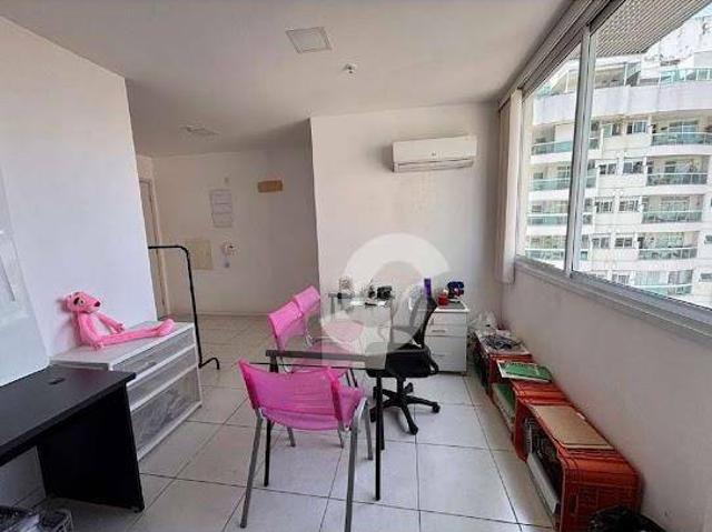 Sala em Santa Rosa, Niterói/RJ de 28m² à venda por R$ 149.900,00