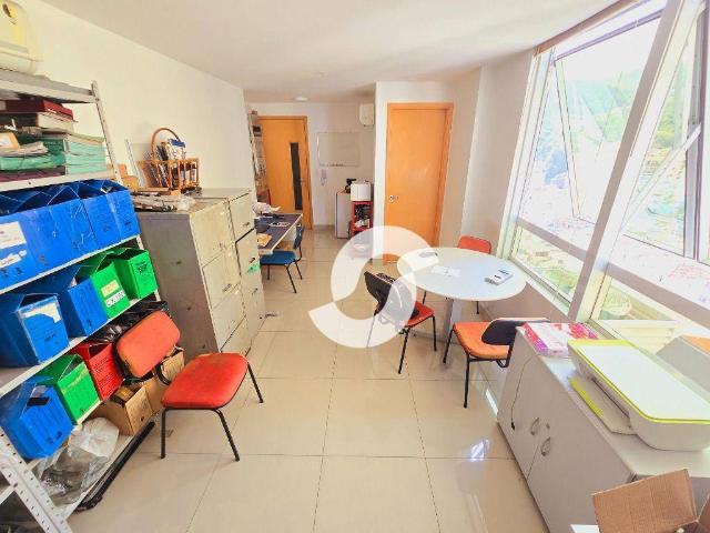 Sala em Santa Rosa, Niterói/RJ de 20m² à venda por R$ 189.000,00