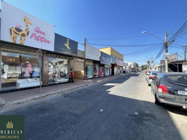 Sala em Setor Campinas, Goiânia/GO de 547m² 6 quartos à venda por R$ 1.200.000,00
