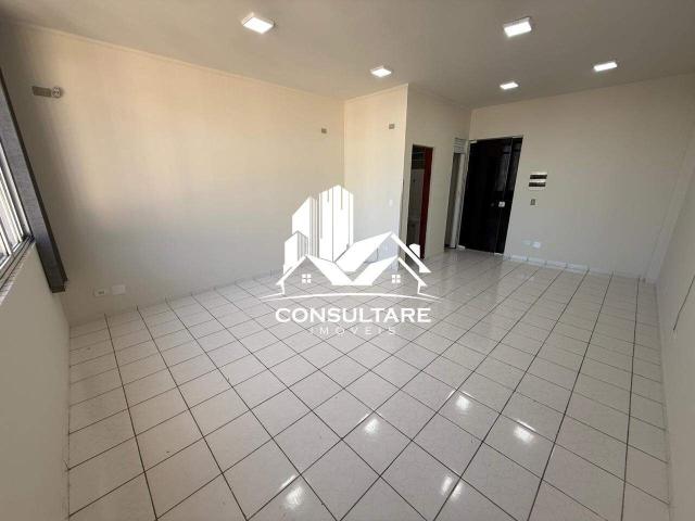 Sala em Vila Matias, Santos/SP de 35m² para locação R$ 1.800,00/mes
