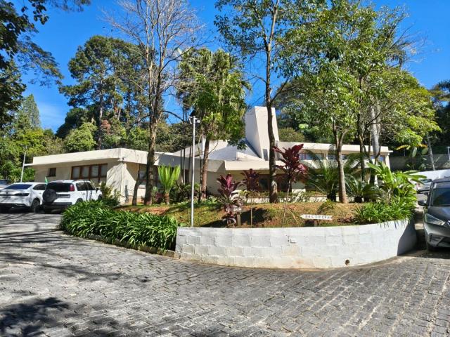 Sala em Vila Santo Antônio, Cotia/SP de 30m² para locação R$ 1.900,00/mes