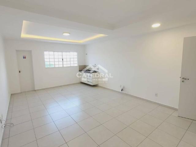 Sala em Vila Vianelo, Jundiaí/SP de 35m² para locação R$ 1.400,00/mes
