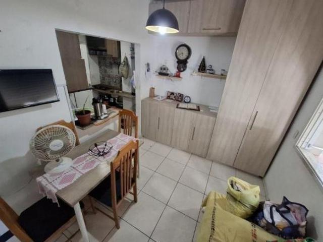 Sala living frente ao mar. Elevador e portaria 24 horas