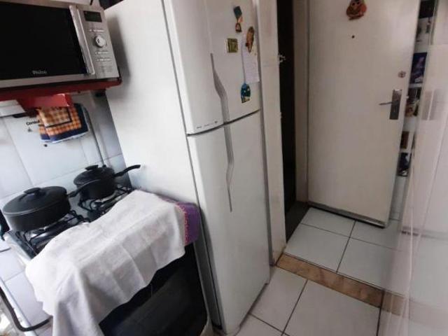 Sala living mobiliado. Próximo da praia do Gonzaga em Santod