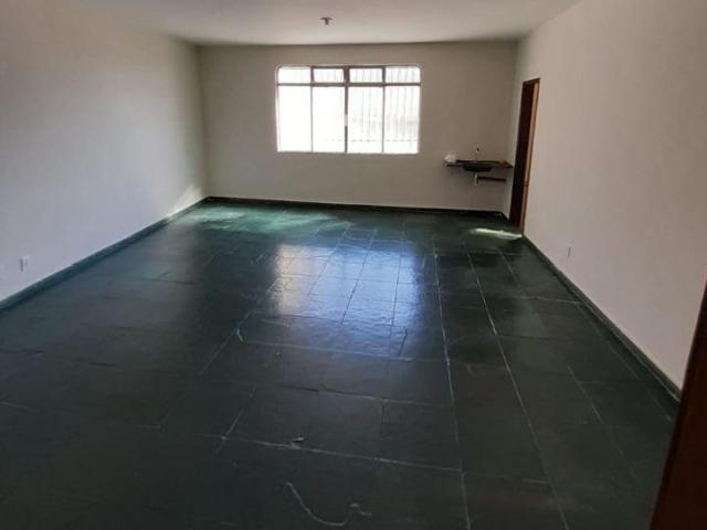 Sala para alugar no bairro Vila Clóris
