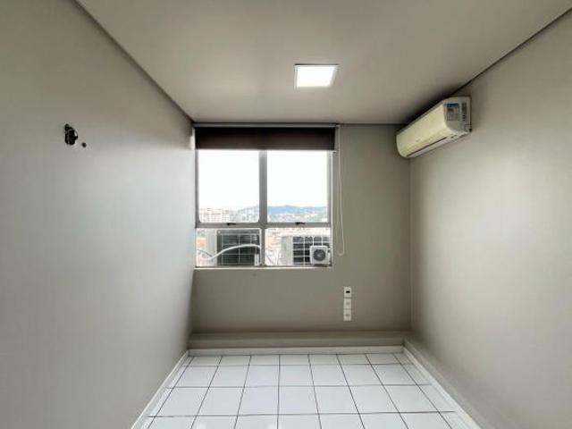 Sala para venda na Tristeza prédio Spazzio