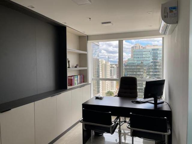 SALA PRONTA NO E BUSINESS – COM VAGA DE GARAGEM E 2 AR CONDICIONADOS