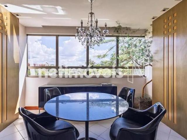 Sala reformada com vaga de garagem à venda no Edifício Brasil XXI
