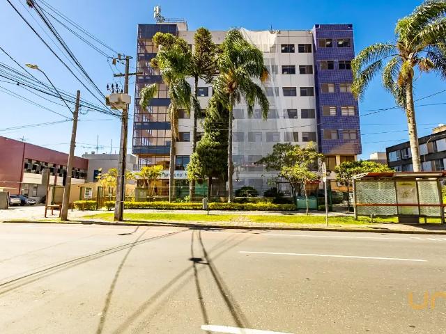 Sala/Conjunto Comercial no Mercês de 107.27 m²