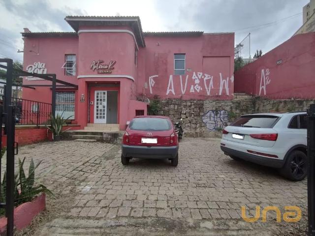 Sala/Conjunto Comercial no São Francisco de 127 m²
