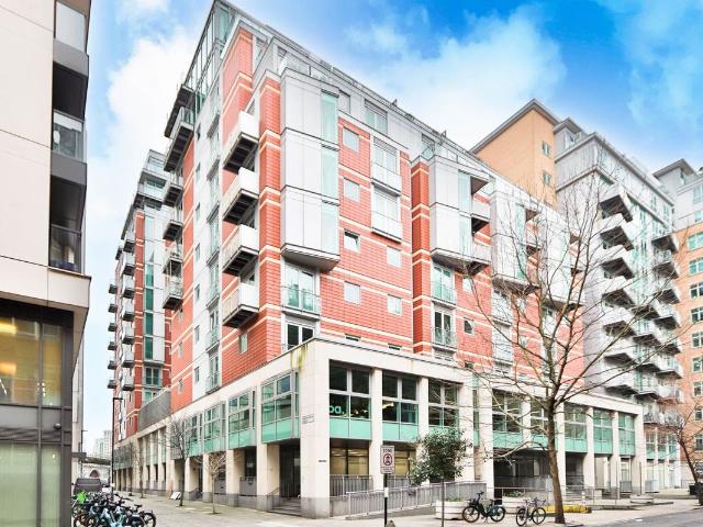 Salamanca Place, London SE1, 1 bed flat to rent, £2,400 pcm | PrimeLocation