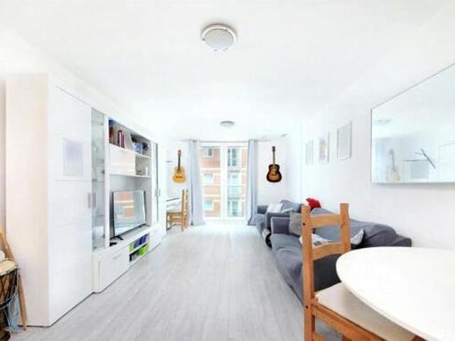 Salamanca Place, London, 1 Bedroom Apartment