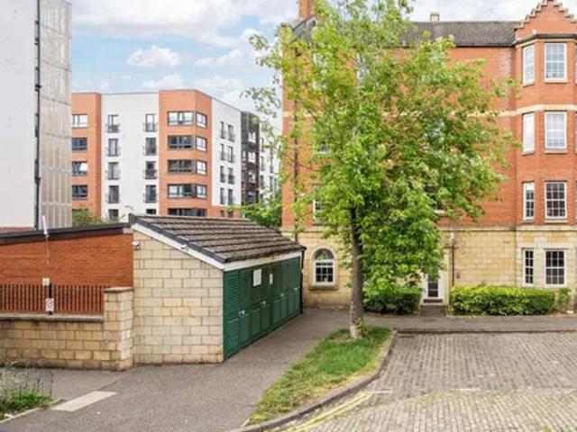 Salamander Court, Leith Links, City of Edinburgh, EH6 7JP, United Kingdom | 2 bed apartment for rent #168166442 | Rentberry