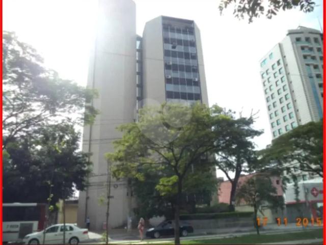 Salas à venda em Cidade monções SP