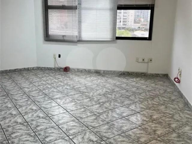 Salas à venda em Bosque da saúde SP