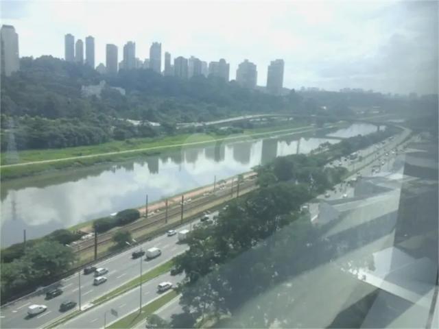 Salas à venda ou para locação em Várzea de baixo SP
