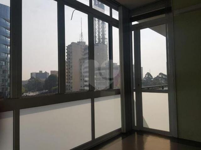 Salas à venda em Bela Vista SP