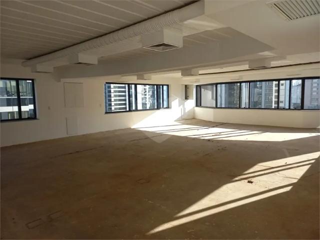 Salas com 1 quartos para locação em Cidade Monções SP