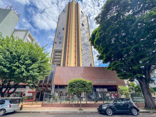 Salas comerciais para alugar no Edifício Centro Empresarial Newton Camara