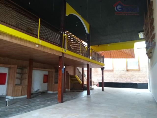 Salas Coml. a venda no Jardim Santo André 3 Dorms