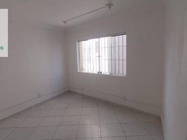 Salas Coml. para alugar no Parque Industriário Santo André 2 Dorms