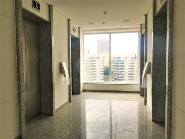 Salas para locação em Cidade monções SP