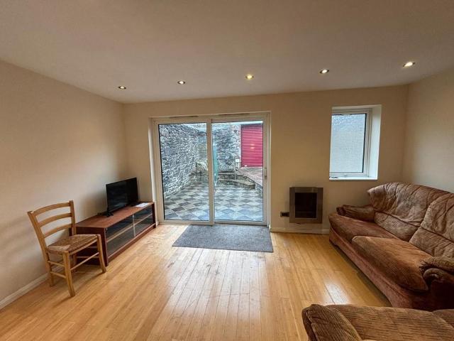 Salcombe Road, Plymouth PL4 5 bed house to rent £2,947 pcm £680 pw