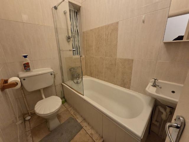 Salcotte Road, London, SW11 6