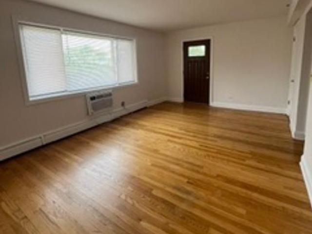 Salem Village Apartments LLC 2 Bedroom Apartment for Rent at 202 N Salem Ave, Arlington Heights, IL 60005