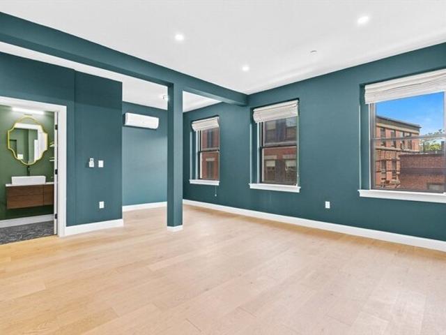 Salem St Apt,boston, Condo For Sale