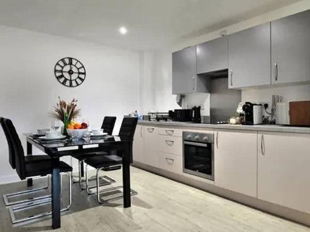 Salford, M50 3DL, United Kingdom | 2 bed apartment for rent #147255646 | Rentberry