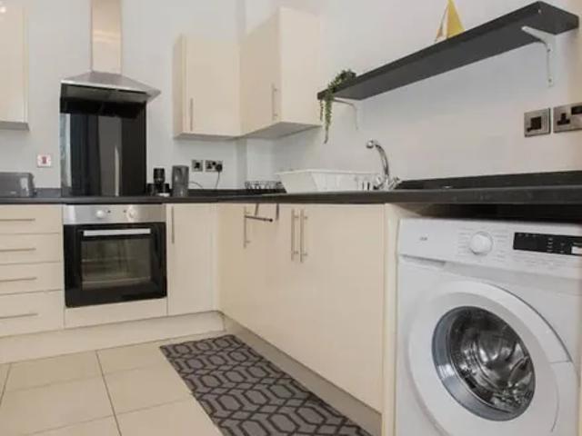 Salford, M5 3NR, United Kingdom | 2 bed apartment for rent #165686041 | Rentberry