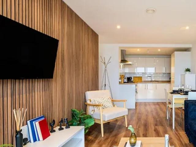 Salford, M5 3NX, United Kingdom | 2 bed apartment for rent #147249693 | Rentberry