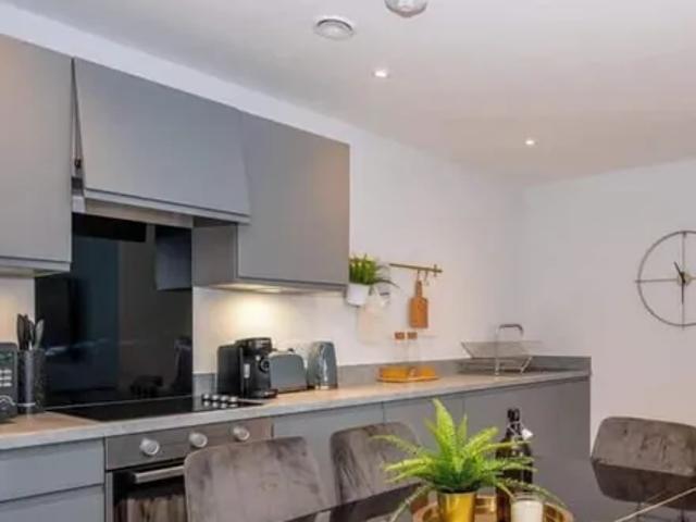 Salford, M5 3QB, United Kingdom | 3 bed apartment for rent #121517610 | Rentberry