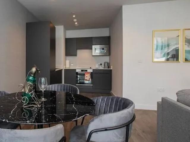 Salford, M3 7JD, United Kingdom | 2 bed apartment for rent #165686671 | Rentberry