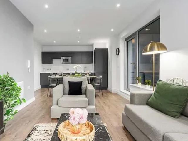 Salford, M3 7NG, United Kingdom | 3 bed apartment for rent #154218598 | Rentberry
