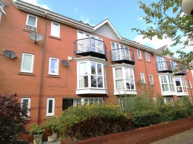Salford Quays, Vancouver Quay, Salford, 3 Bedroom Town