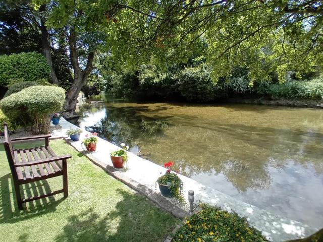 Salisbury 2 bed flat to rent £1,495 pcm £345 pw