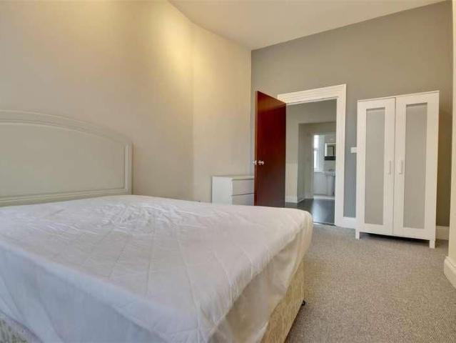 Salisbury Apartments, Festing Road, Southsea, PO4
