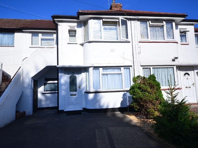 Salisbury Avenue, Slough SL2, 1 bed flat to rent, £1,050 pcm | PrimeLocation