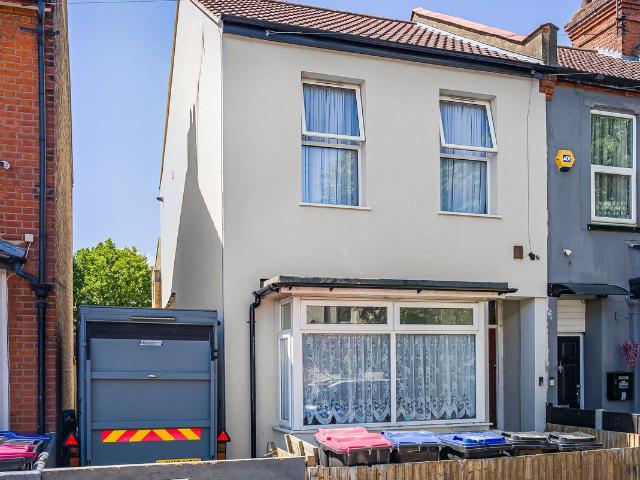 Salisbury Avenue, Westcliff On Sea SS0, 1 bed flat to rent, £850 pcm | PrimeLocation