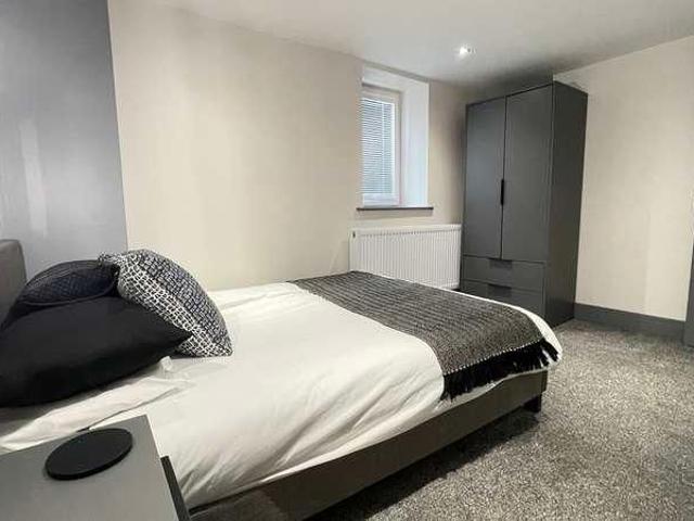 Salisbury Grove, Armley, Leeds, LS12