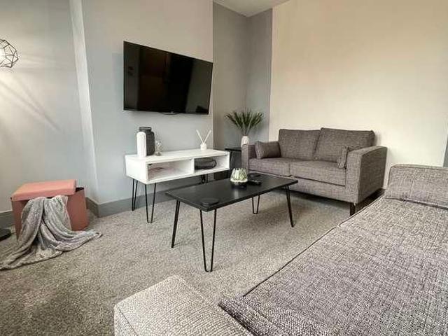 Salisbury Grove, Armley, Leeds, LS12