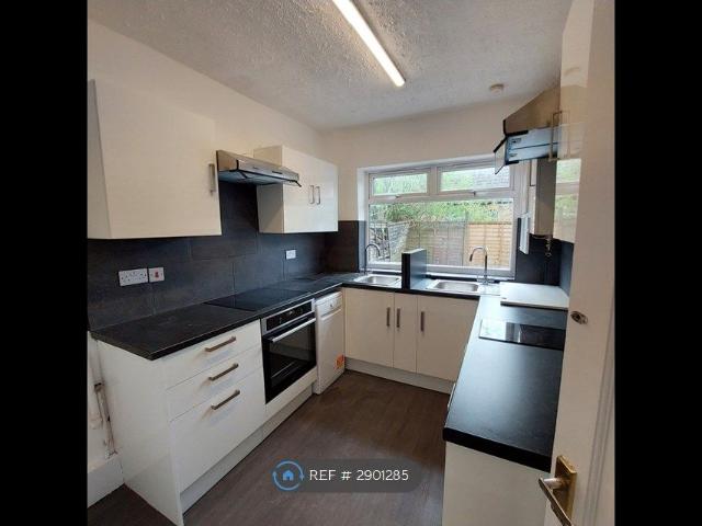 Salisbury Drive, Prestwich, Manchester M25, 3 bed semi detached house to rent, £1,250 pcm | PrimeLocation