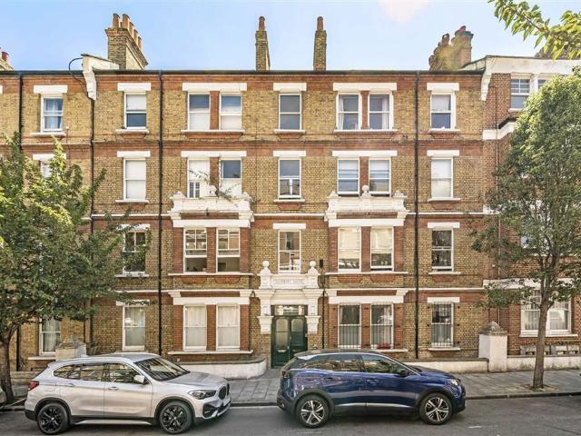 Salisbury House, Brixton SW2, 3 bed flat to rent, £3,250 pcm | PrimeLocation