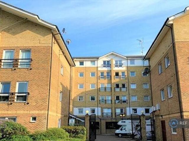 Salisbury House, Wallington, 2 Bedroom Flat
