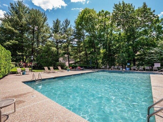 Salisbury St Apt,worcester, Condo For Sale